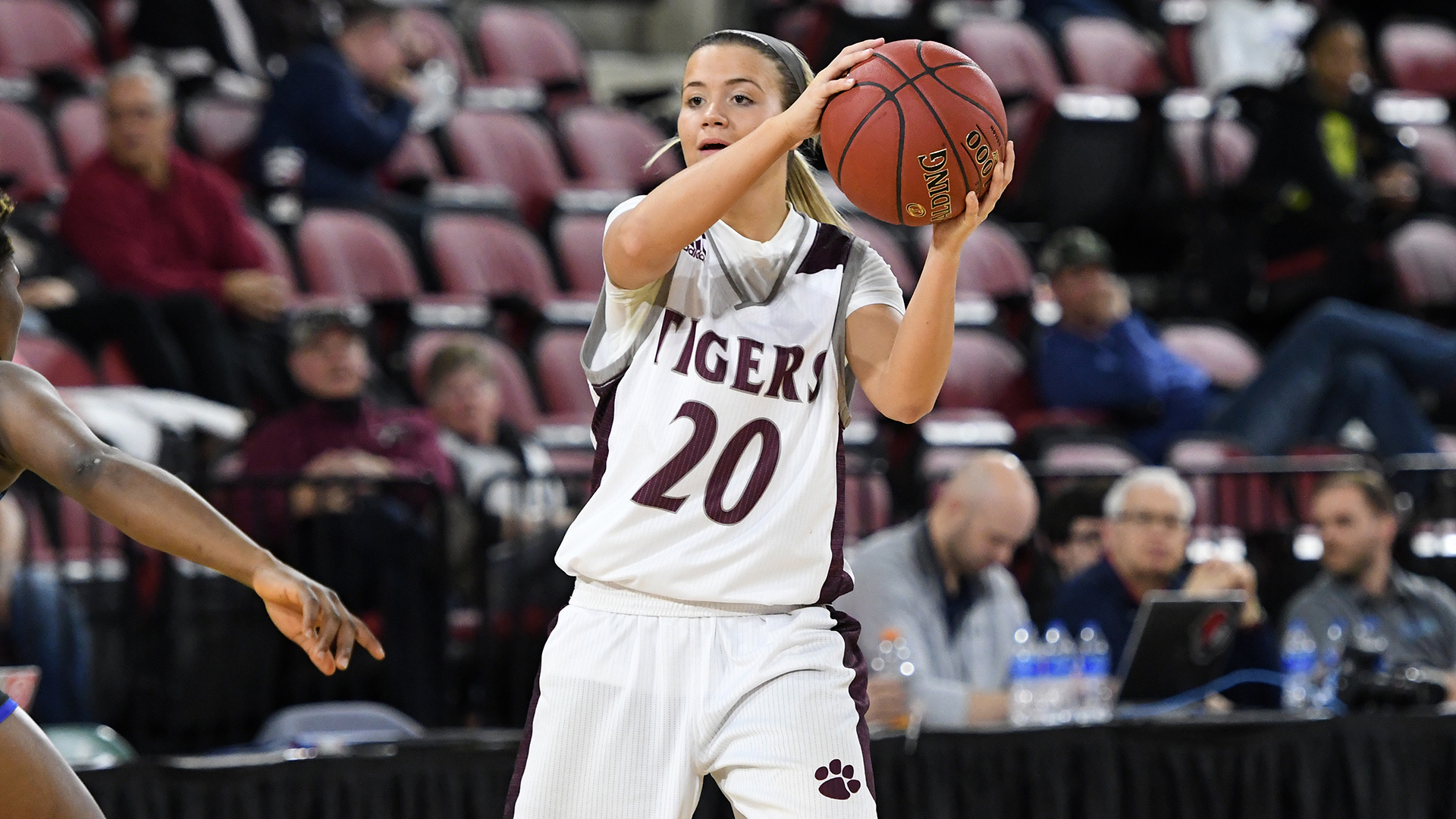 Caitlin Hall - Women's Basketball - Campbellsville University Athletics