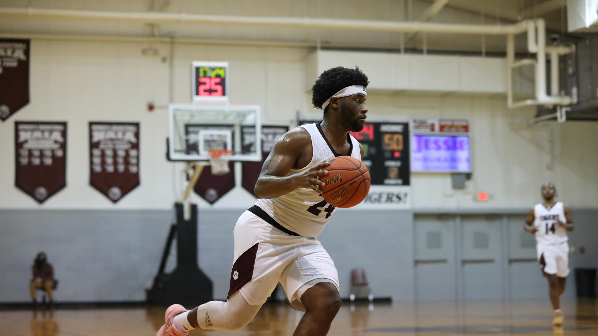 Jay'von Jackson - Men's Basketball - Campbellsville University Athletics