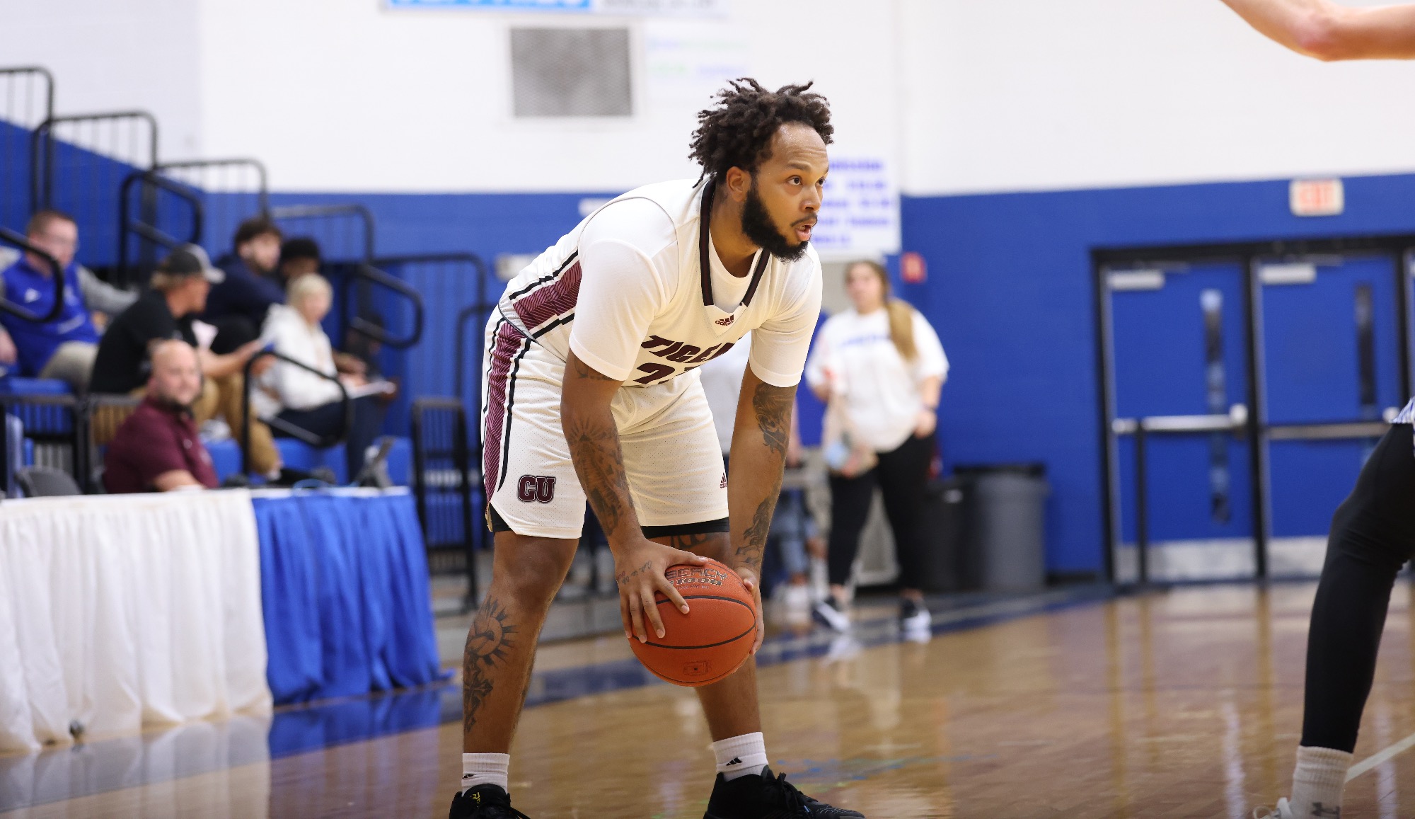 Tigers' interior play shines in rebound win over Bruins ...