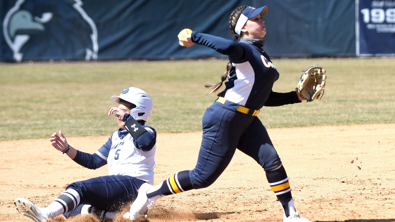Destiny Falquez - Softball - Canisius University Athletics