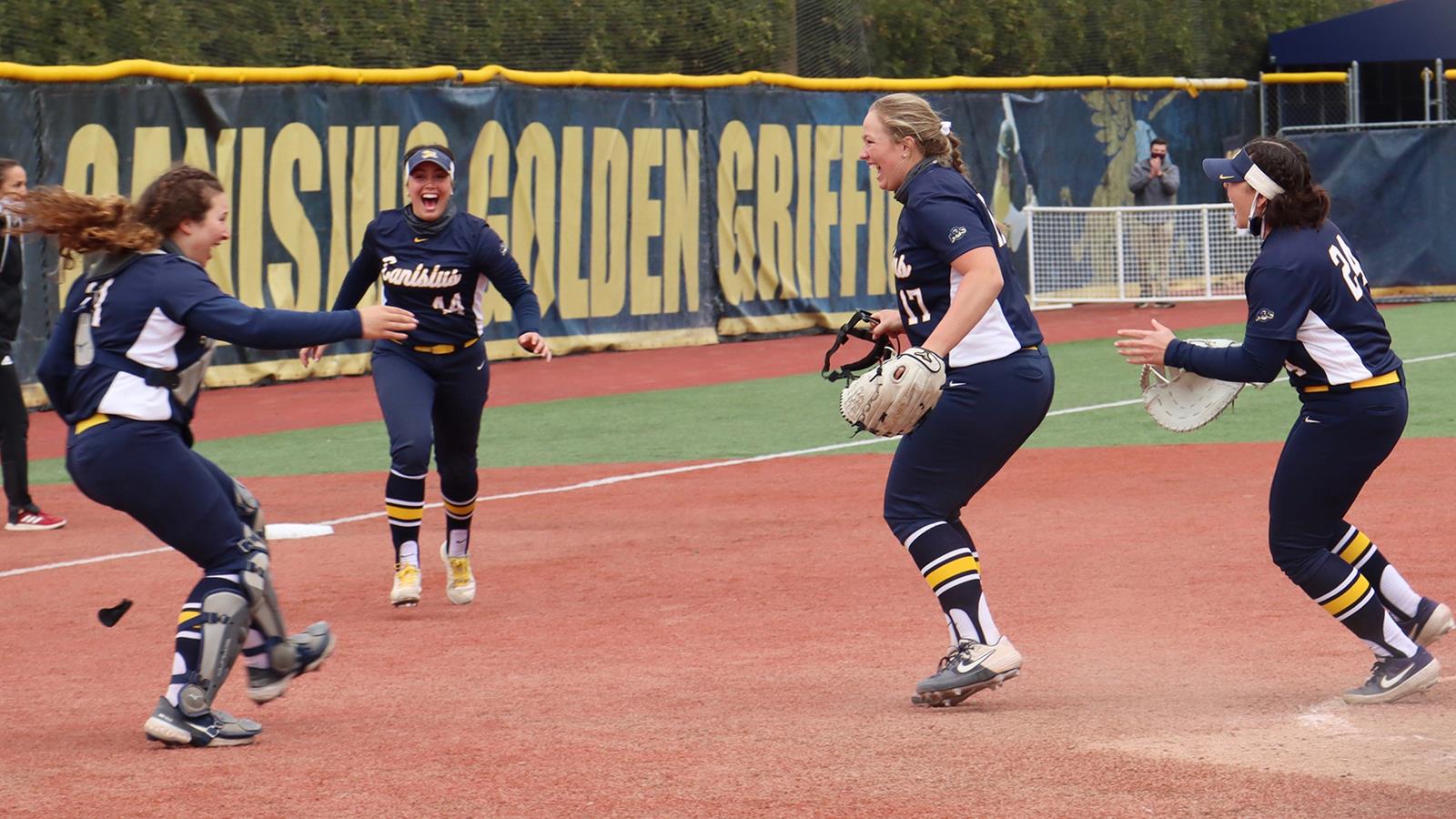 Softball Rallies to Advance in MAAC Championship - Canisius University ...