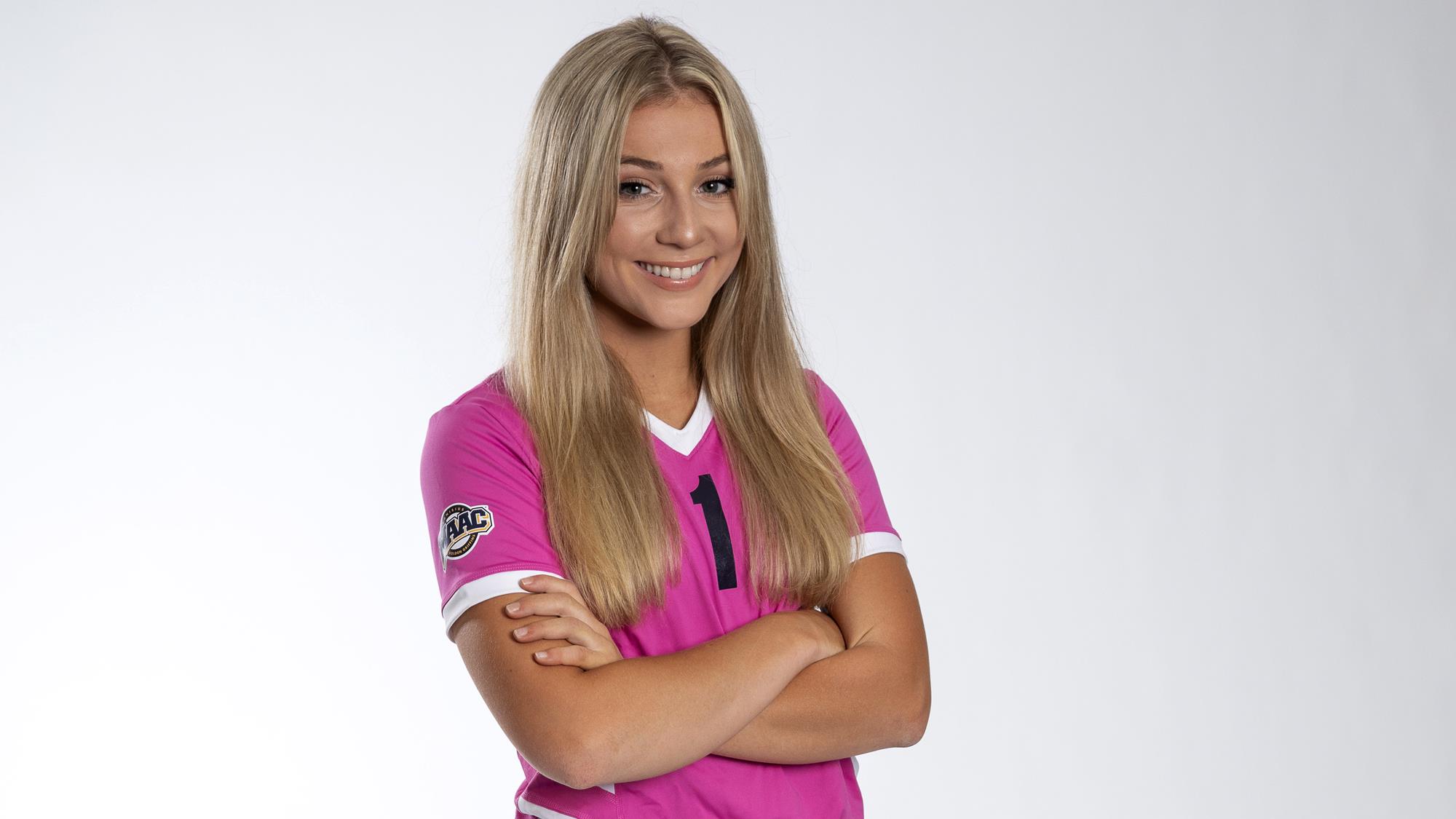 Hayley Montoya - Volleyball - Canisius University Athletics