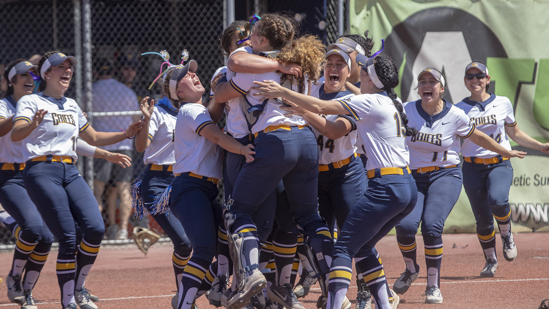 Softball Wins 2022 MAAC Championship - Canisius College Athletics