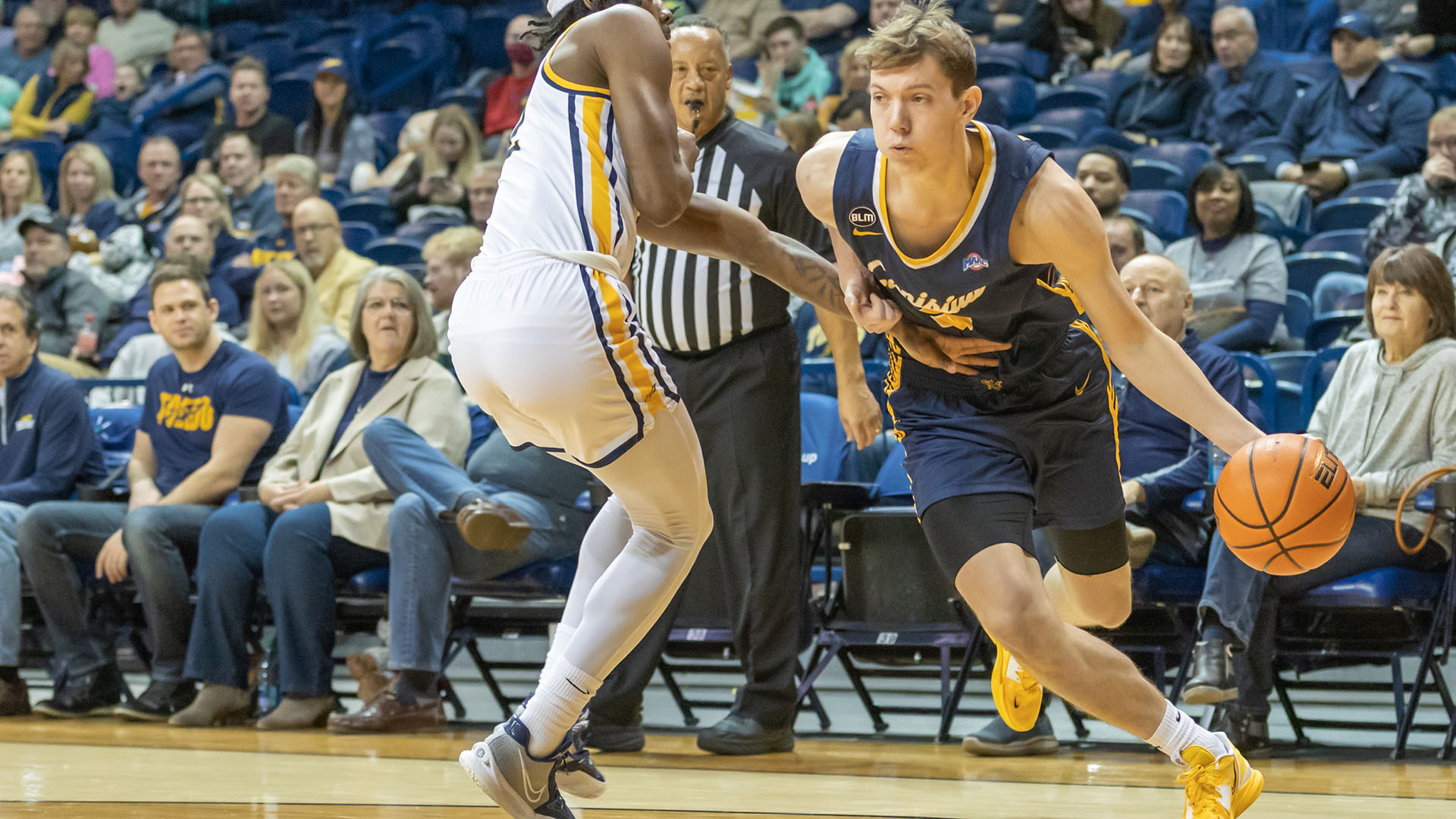 Siem Uijtendaal - Men's Basketball - Canisius University Athletics