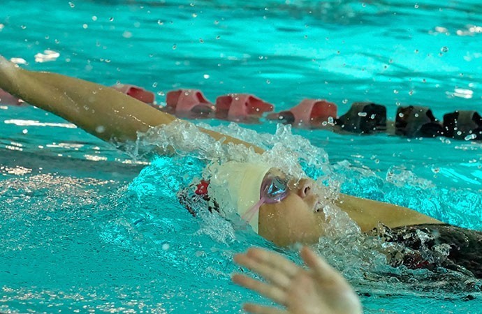 Ashley Wayman - Women's Swimming and Diving - University of the ...