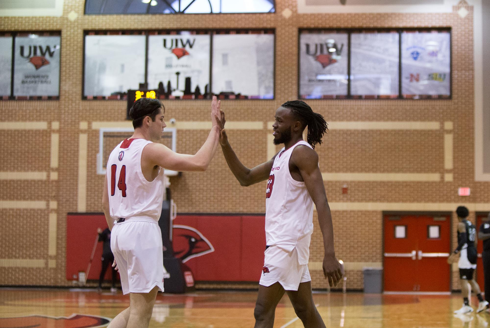 UIW Downs Dallas Christian - University of the Incarnate Word Athletics