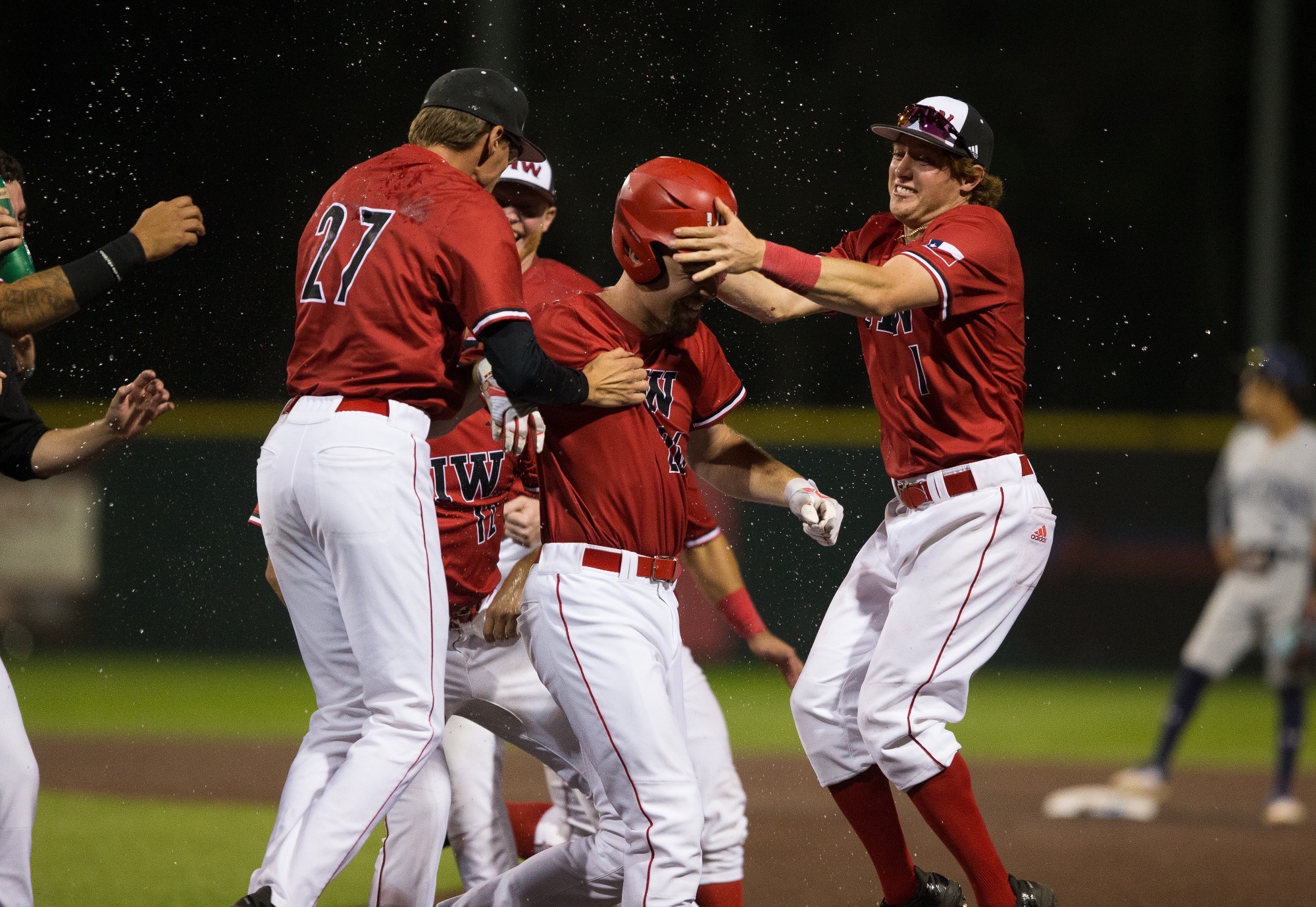 Baseball Walks it Off for the Win - University of the Incarnate Word ...