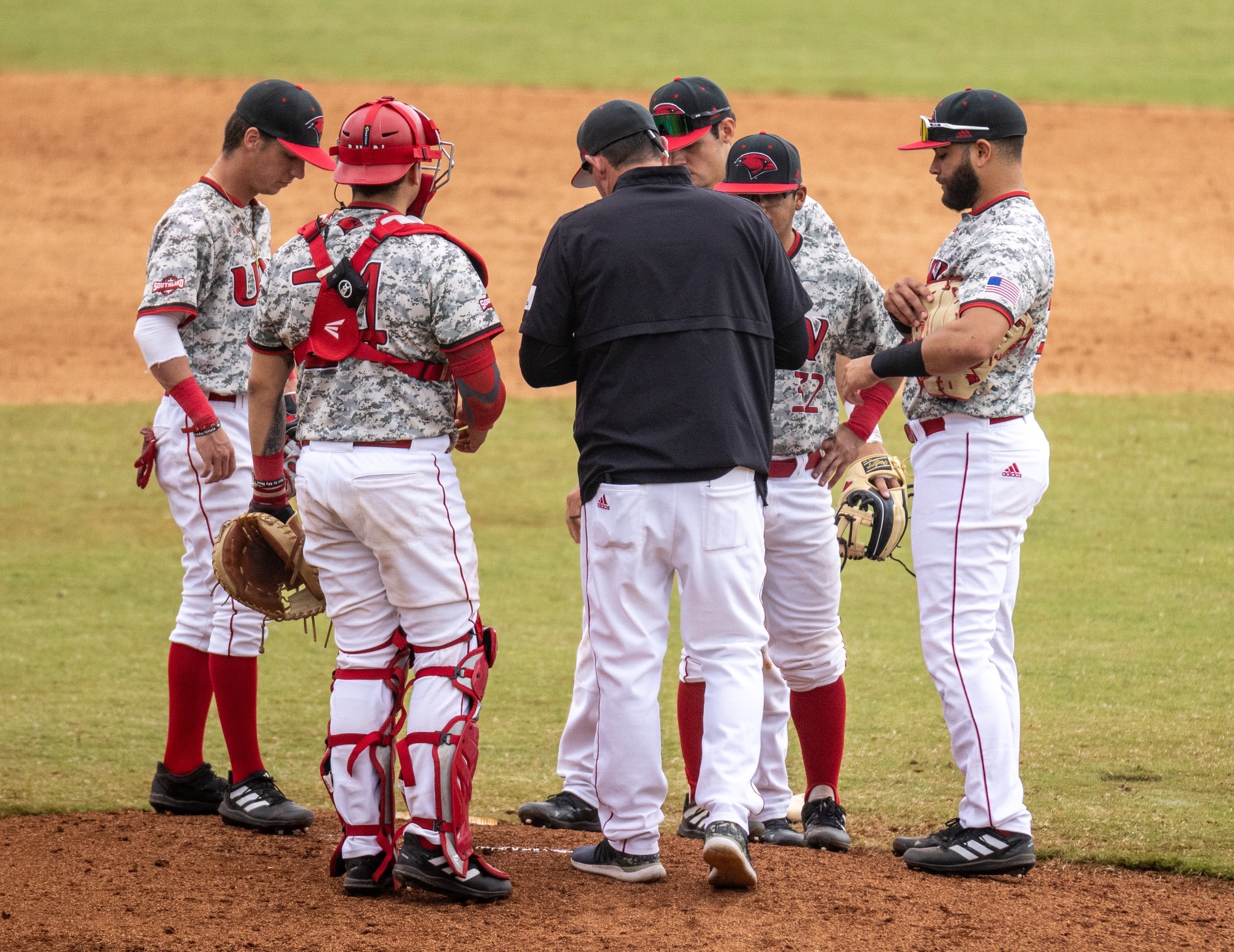 Baseball Loses Series Finale to Lamar but Wins the Series - University ...