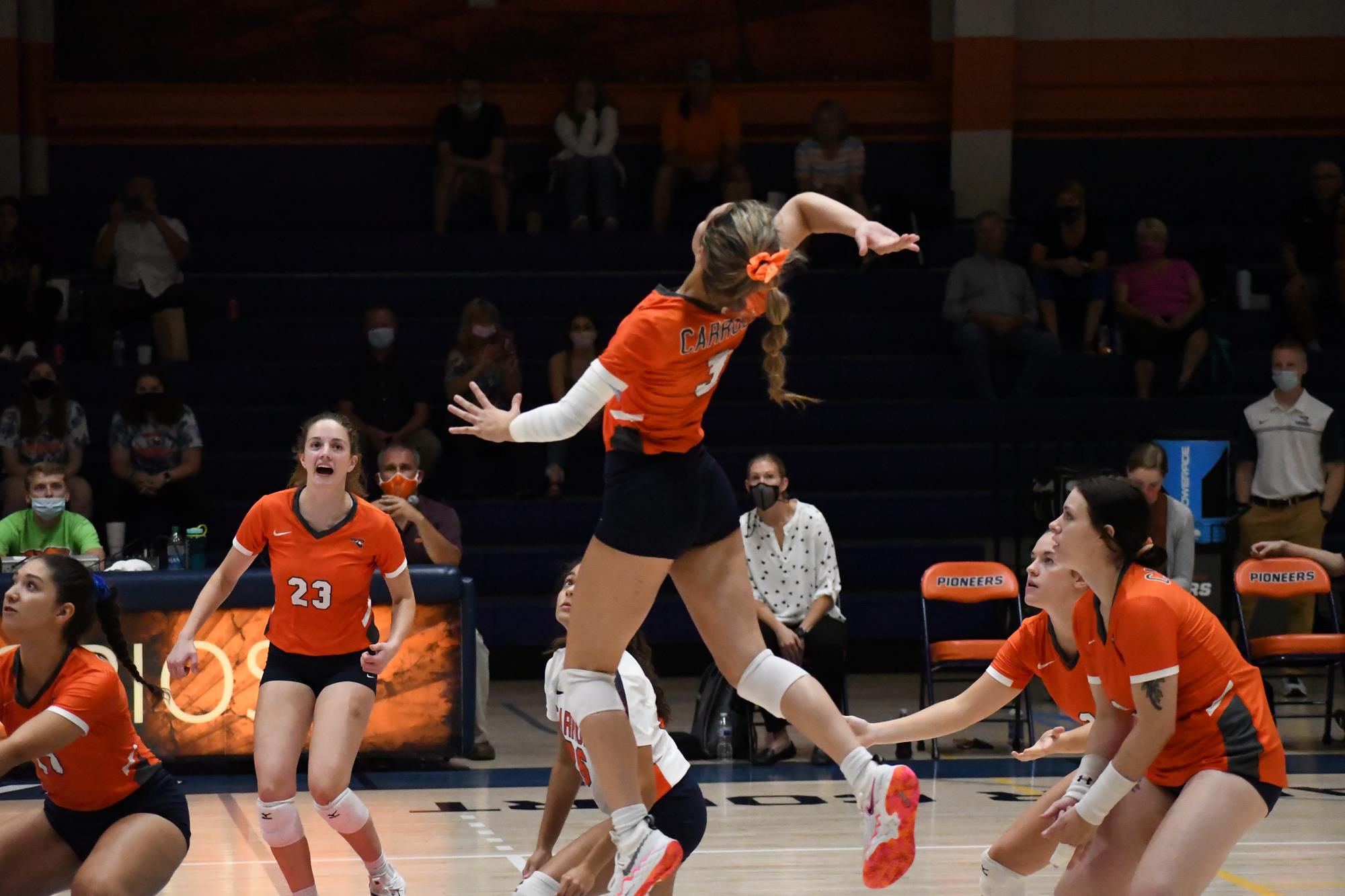 Carroll finishes 1-1 on opening day of Coe College Tournament - Carroll ...