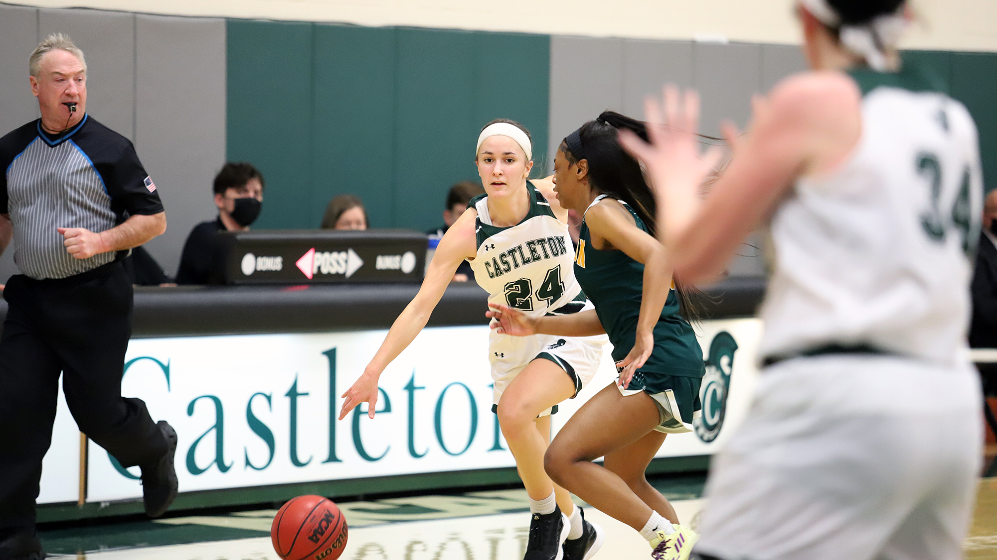 Women's Basketball Falters Late at Eastern Connecticut - Castleton ...