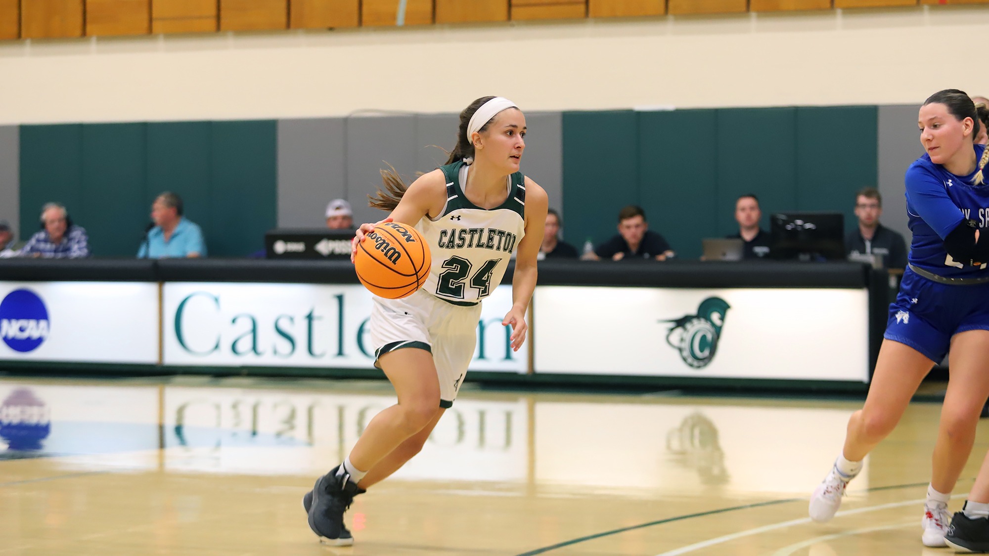 Kelly Vuz - 2022-23 - Women's Basketball - Vermont State University ...