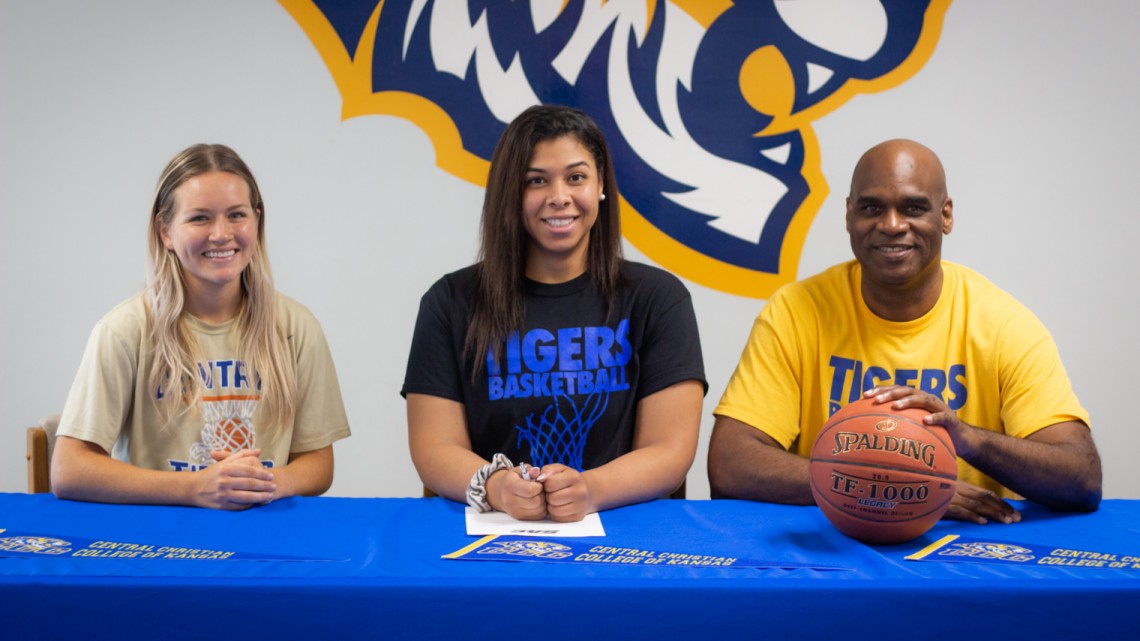 Alexis Boyd ~ A Key Signee for Tiger Women's Basketball - Central ...