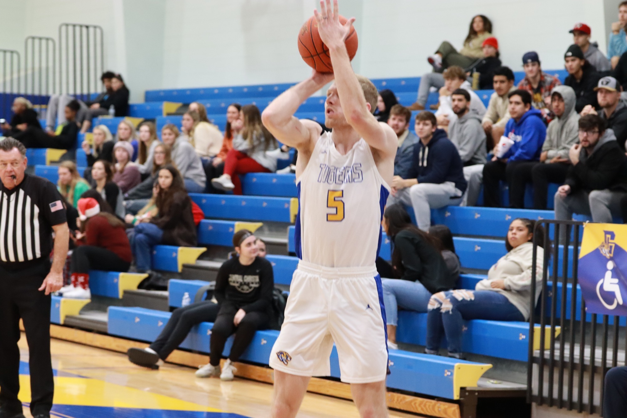 Reece Warren - 2022-23 - Men's Basketball - Central Christian College ...