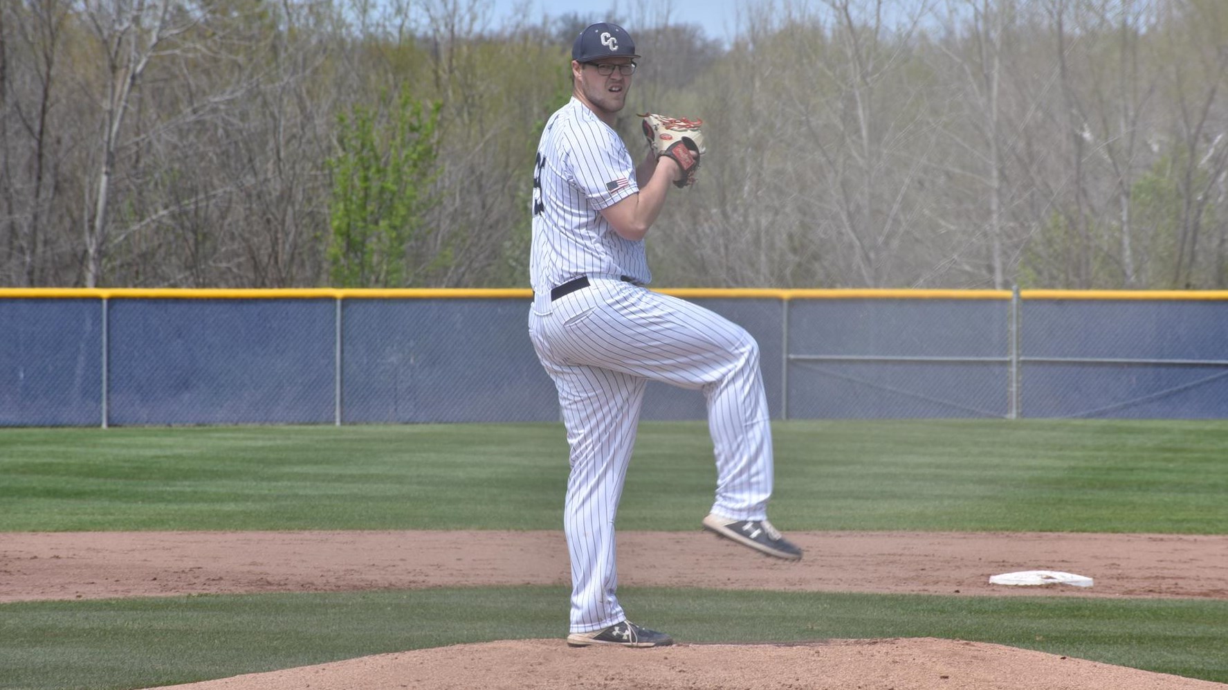 Baseball Splits with HLGU; Wins Series, 3-1 - Columbia College Athletics