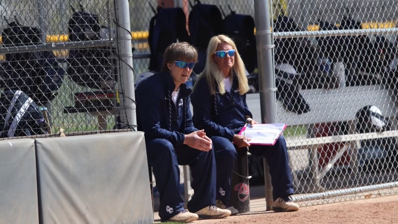 Head Coach Wendy Spratt Eclipses 1,000 Win Plateau - Columbia College ...