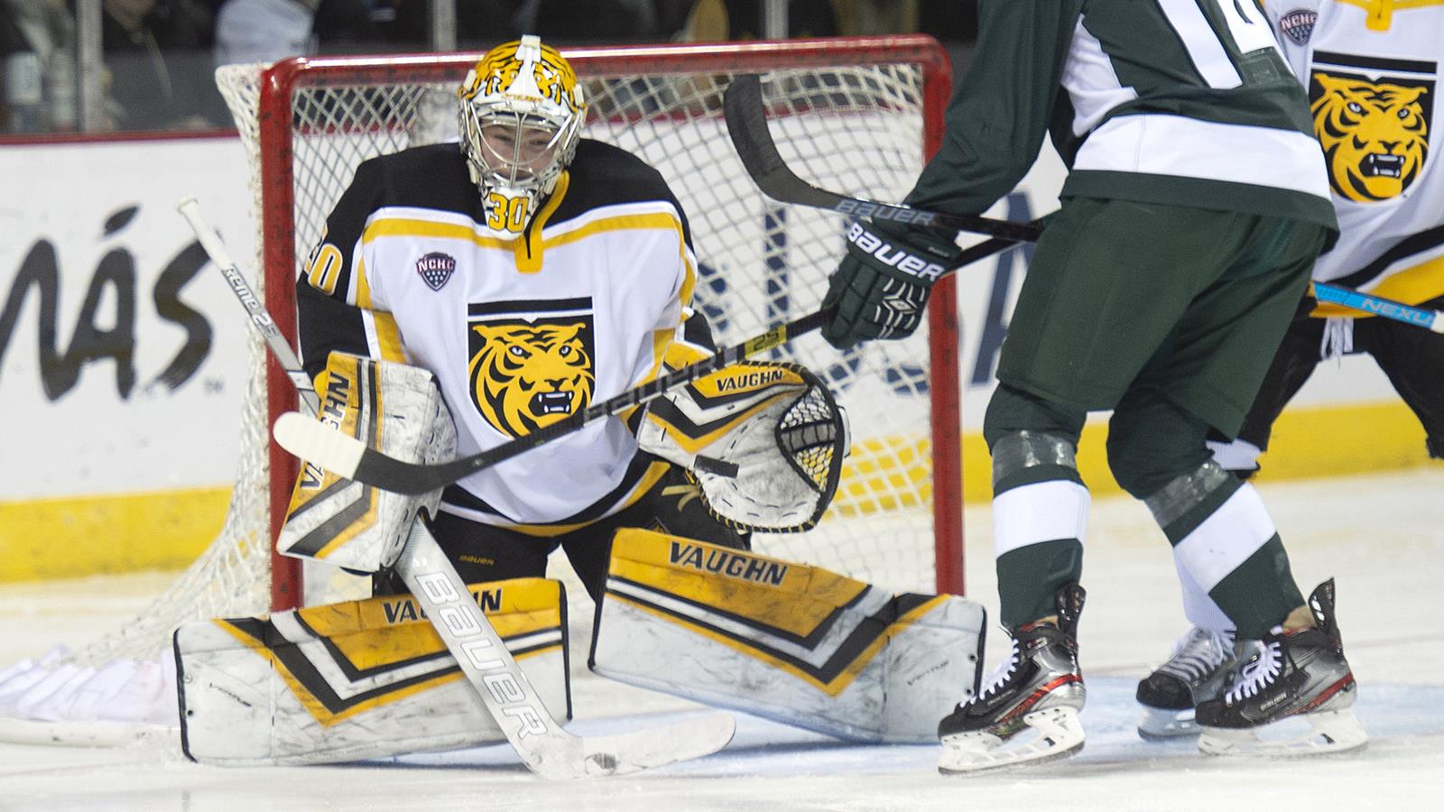 Conger, Vernon Lift Tigers Past Michigan State - Colorado College Athletics