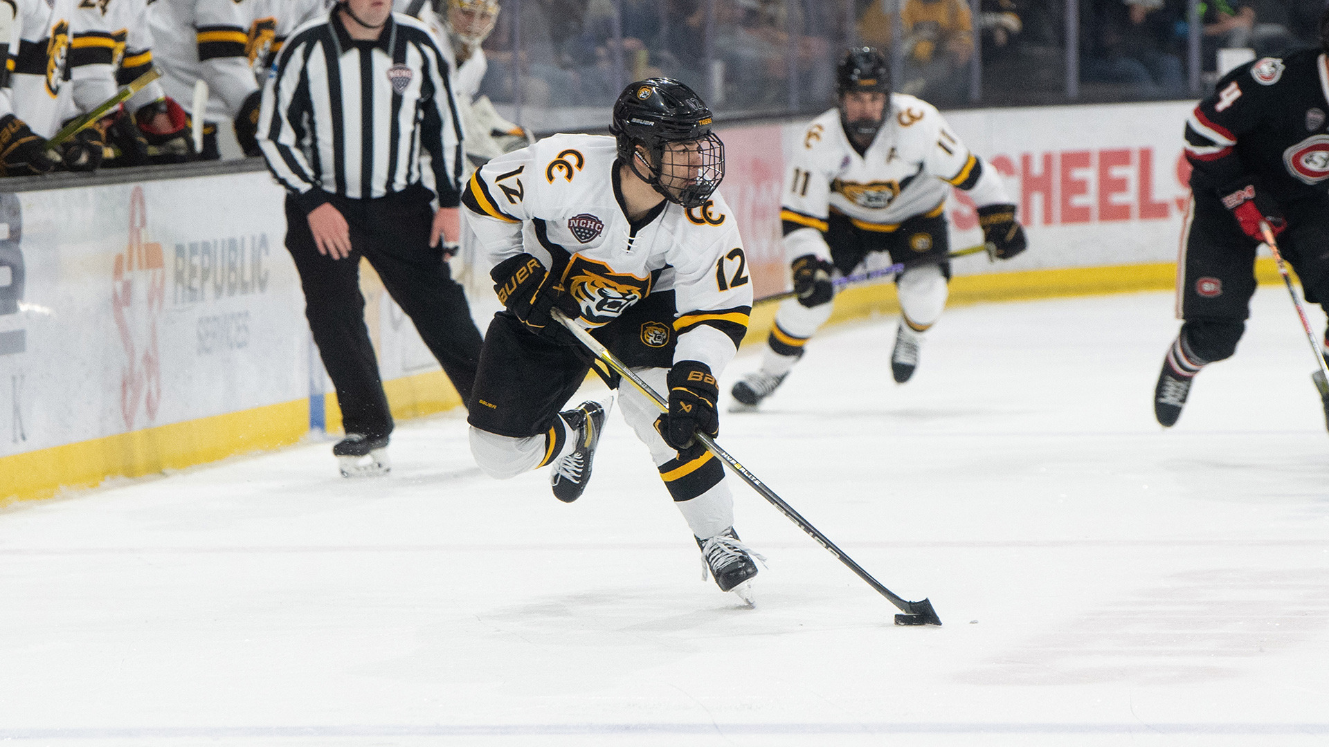Middleton Leads 14th-Ranked Tigers Past No. 16 SCSU - Colorado College ...