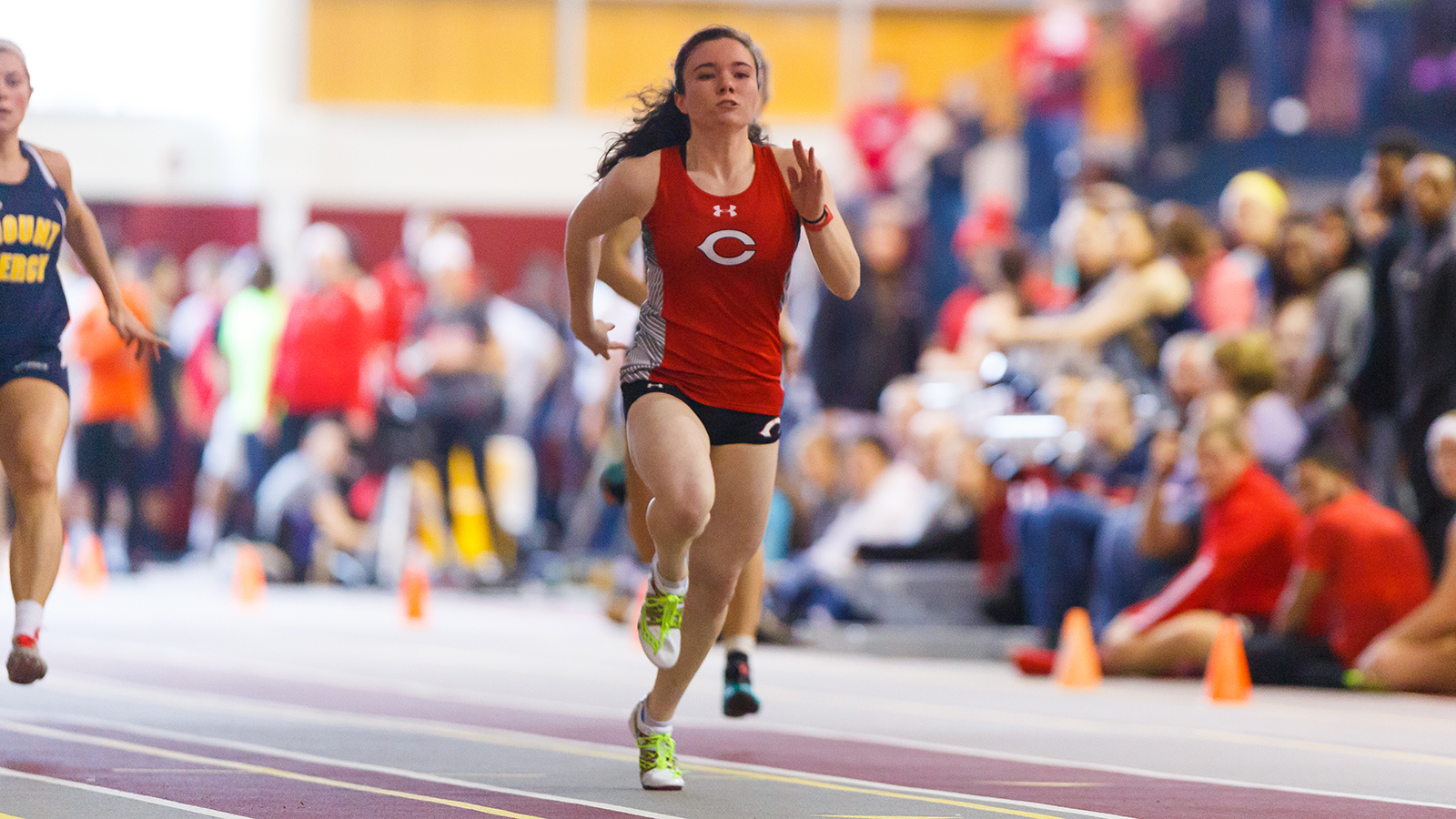 Abi Davis - Women's Track and Field - Central College Athletics