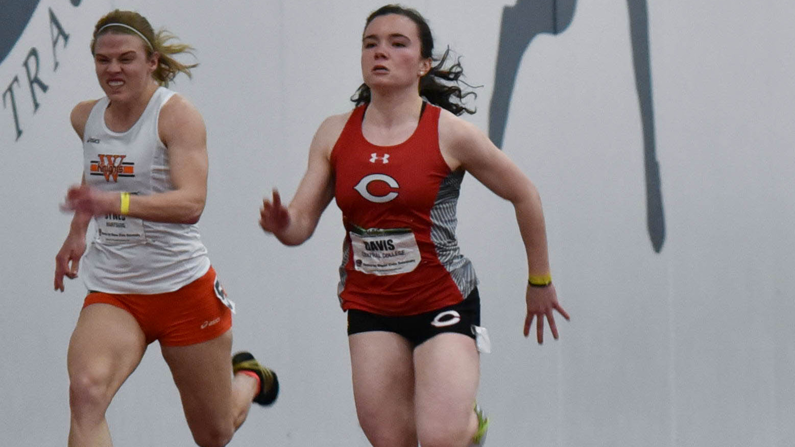 Abi Davis - Women's Track and Field - Central College Athletics
