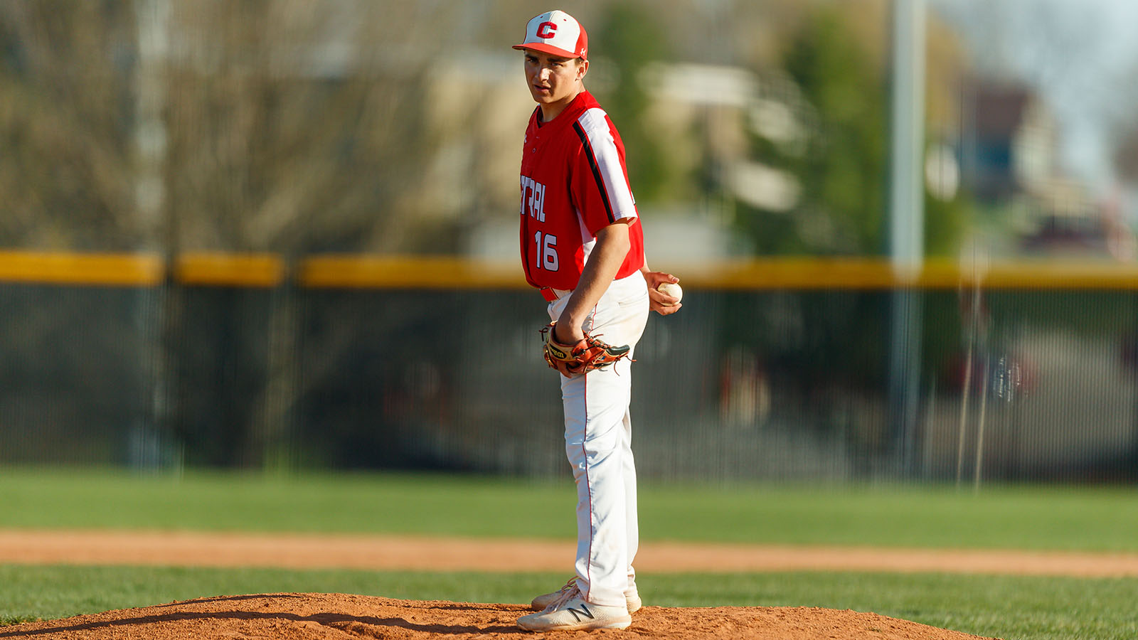 Offense struggles as Dutch suffer baseball sweep - Central College ...