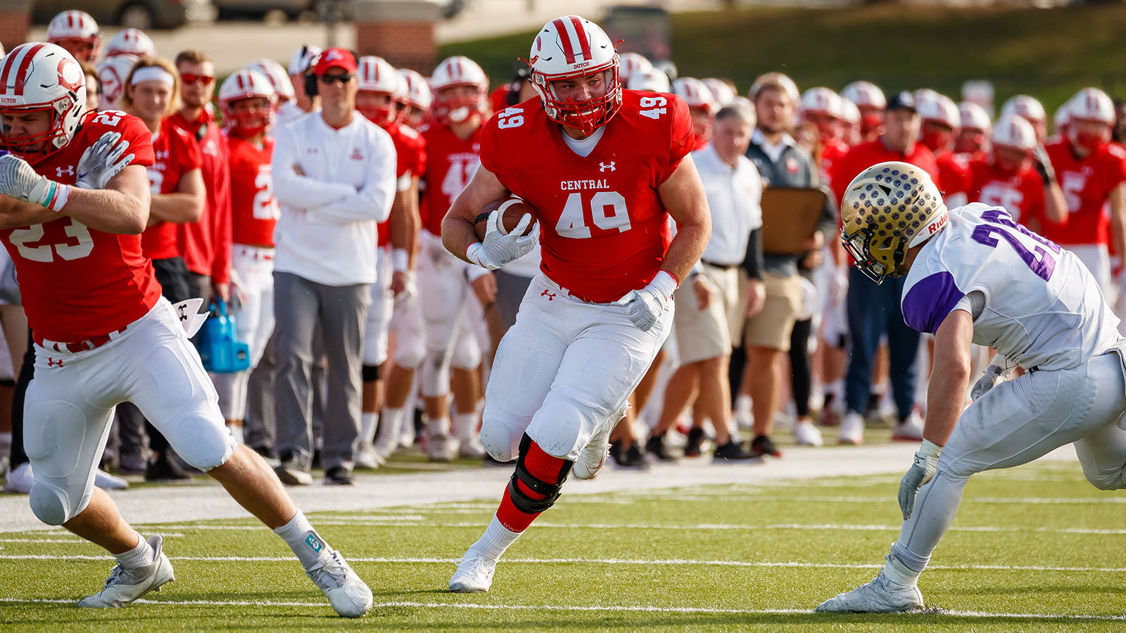 Aaron Roelfs - Football - Central College Athletics