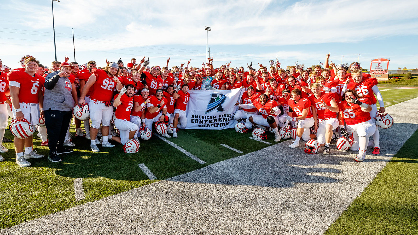 Central captures record 32nd football crown - Central College Athletics