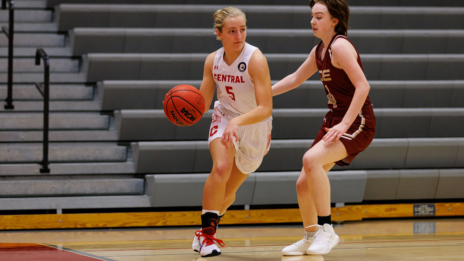 Jessica Carithers - Women's Basketball - Central College Athletics