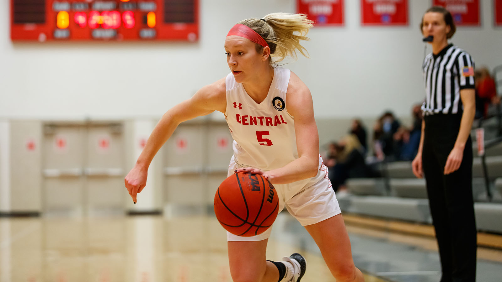 Coe takes women's basketball third-place tussle from Central - Central ...