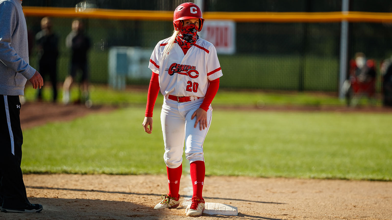 Denae Howes - Softball - Central College Athletics