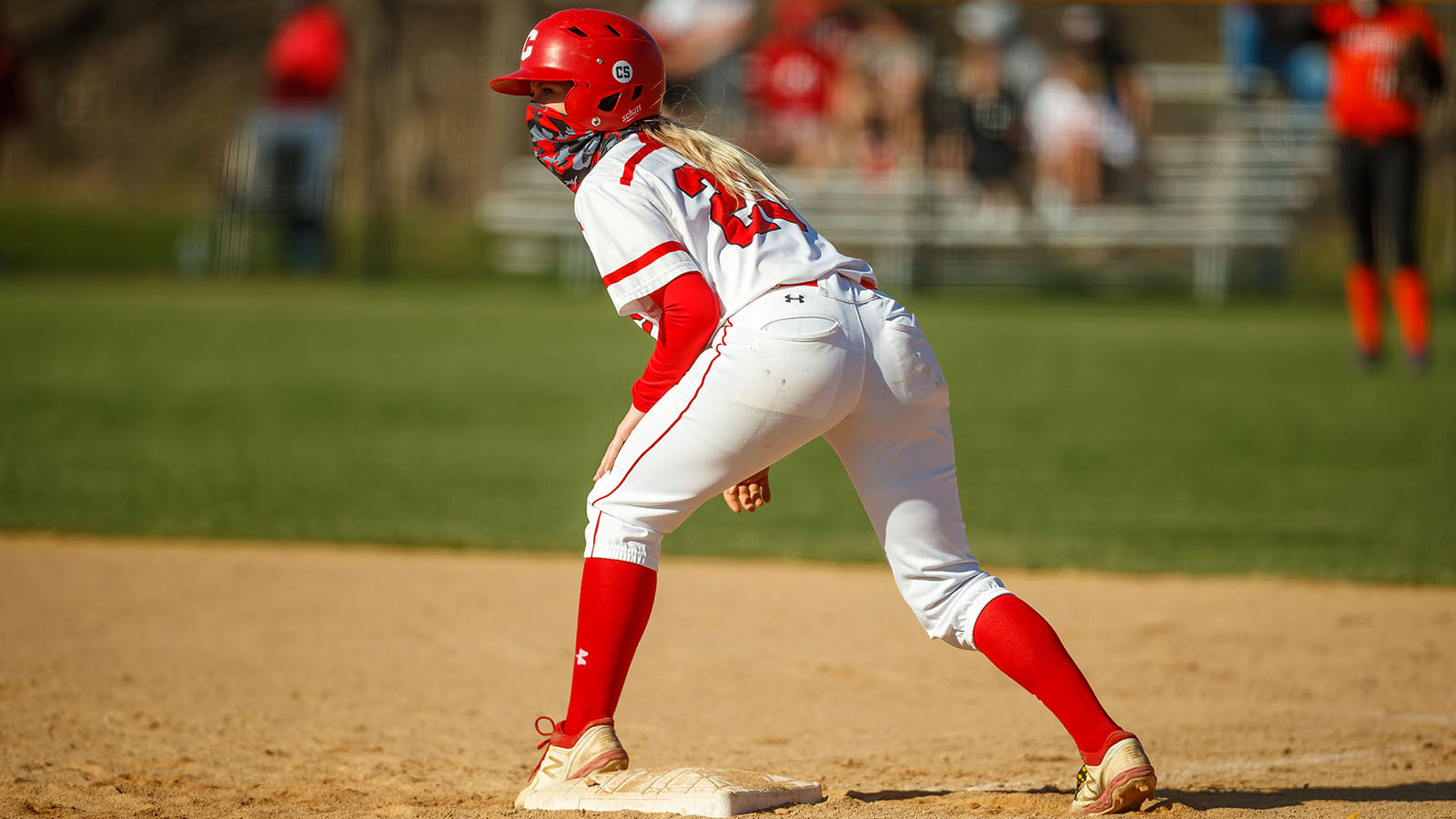 Denae Howes - Softball - Central College Athletics