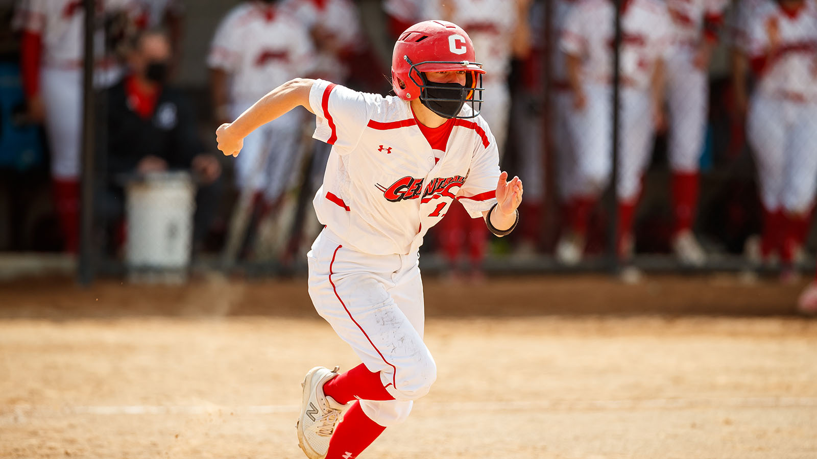 Central can't complete softball sweep - Central College Athletics
