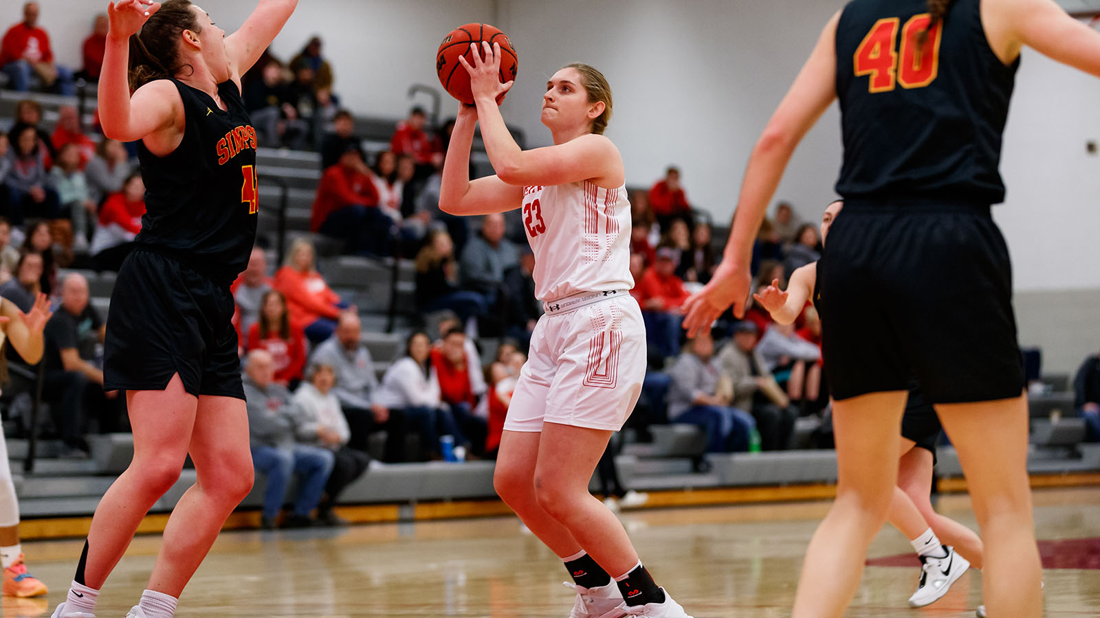 Annie Swaters - Women's Basketball - Central College Athletics