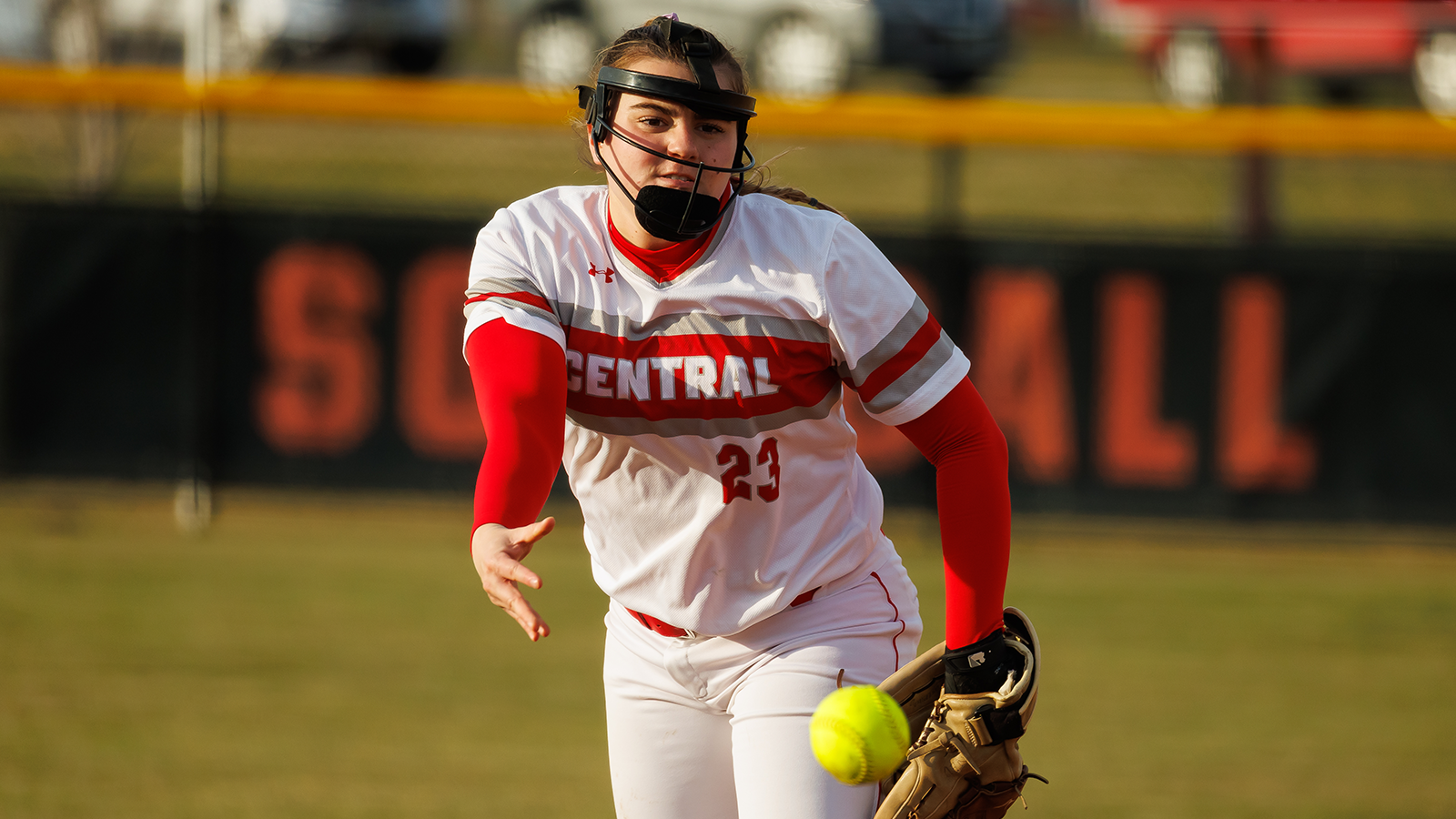 Emma Neu - Softball - Central College Athletics