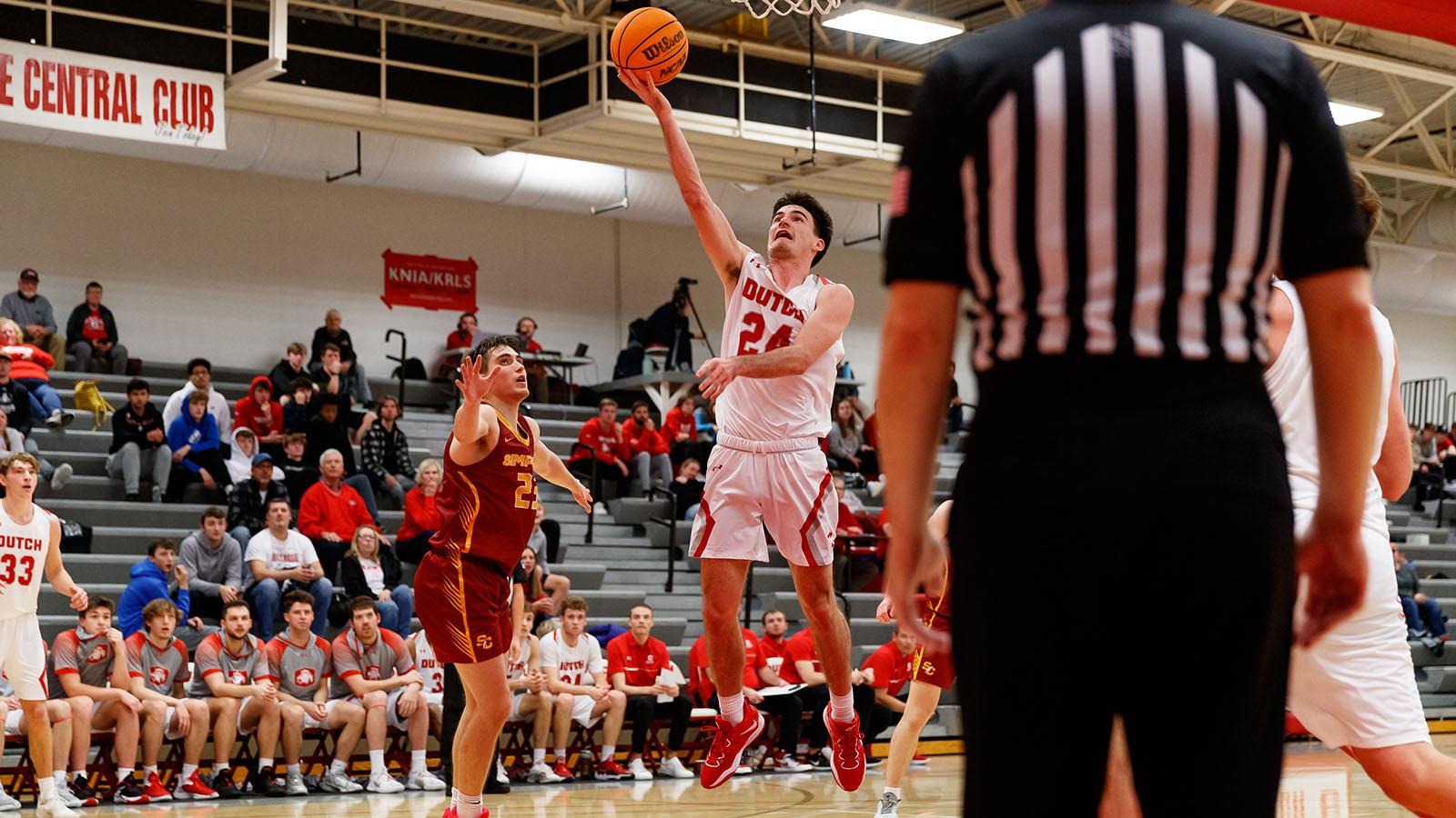 Kade Terrell - Men's Basketball - Central College Athletics