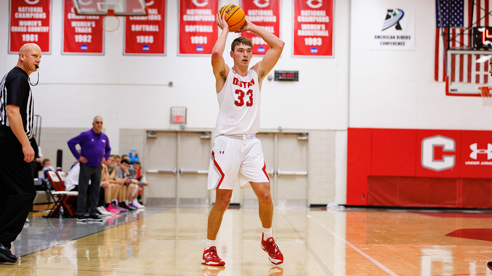 Kole Tupa - Men's Basketball - Central College Athletics