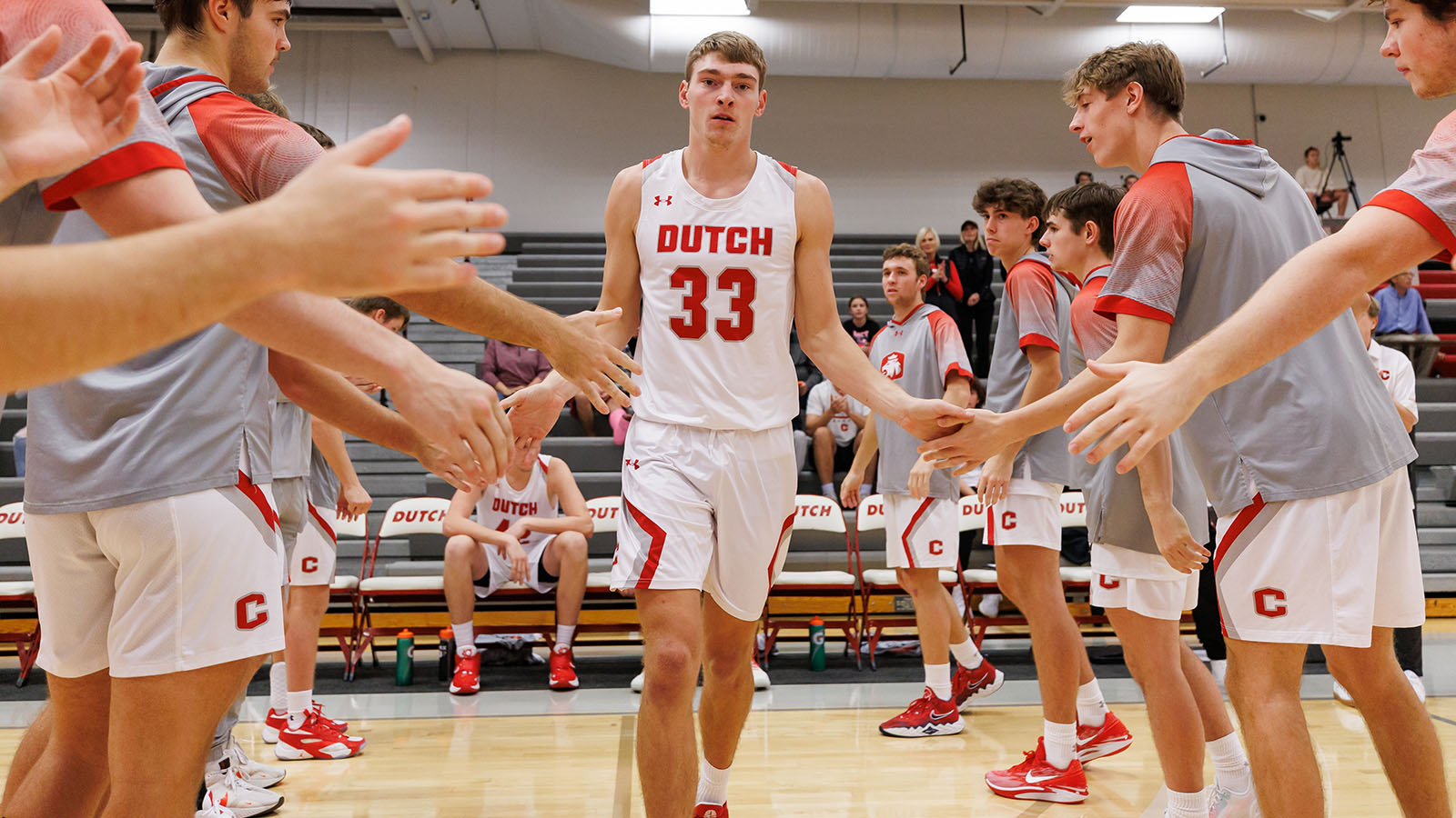 Kole Tupa - Men's Basketball - Central College Athletics