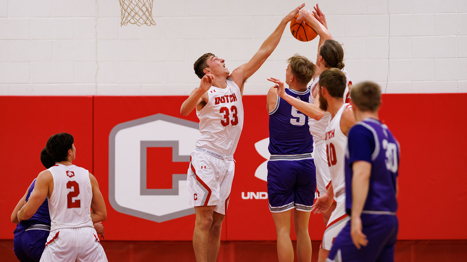 Kole Tupa - Men's Basketball - Central College Athletics