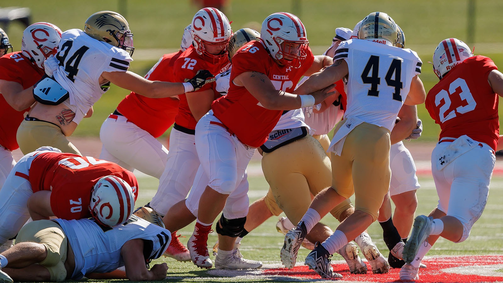 Tristan Hunt - Football - Central College Athletics