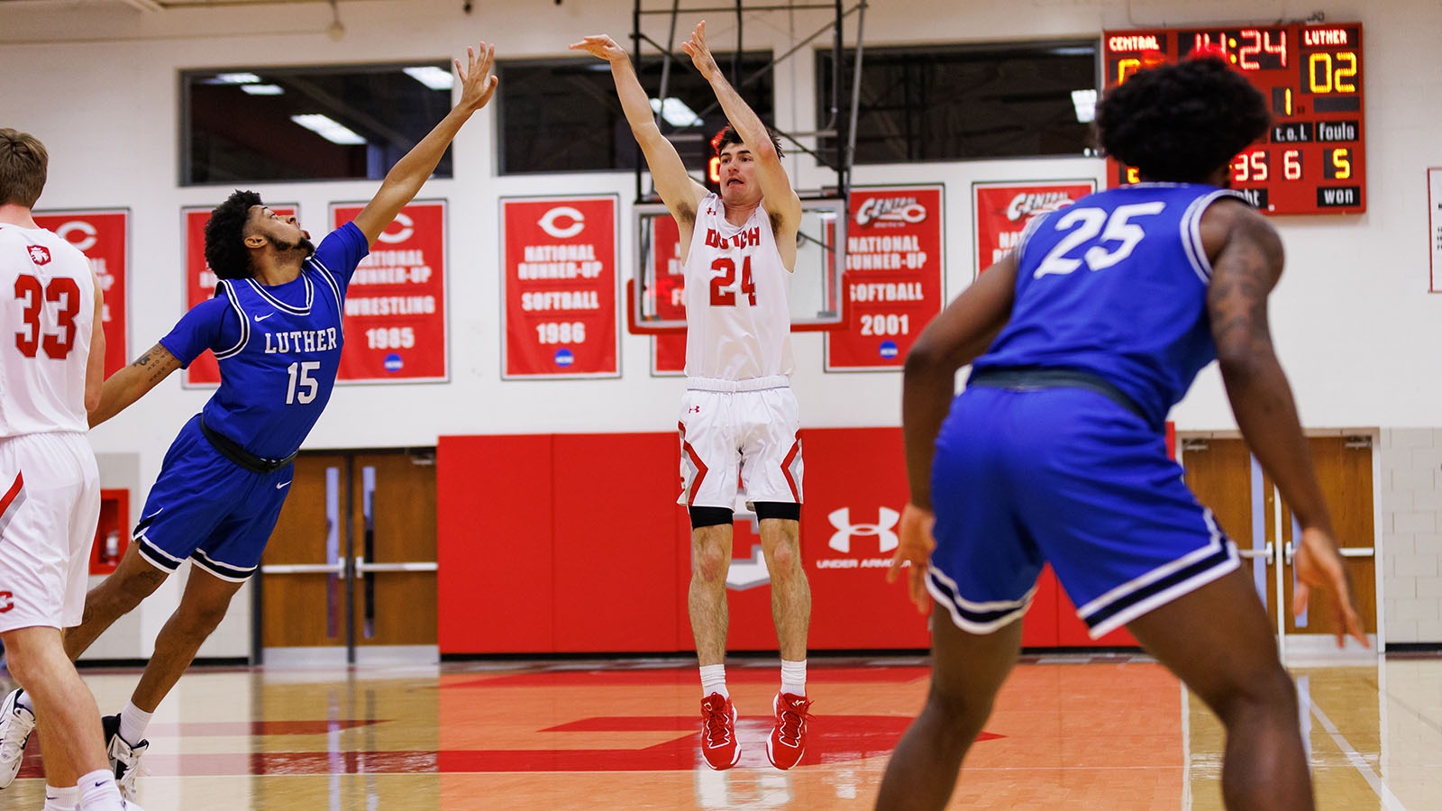 Kade Terrell - Men's Basketball - Central College Athletics