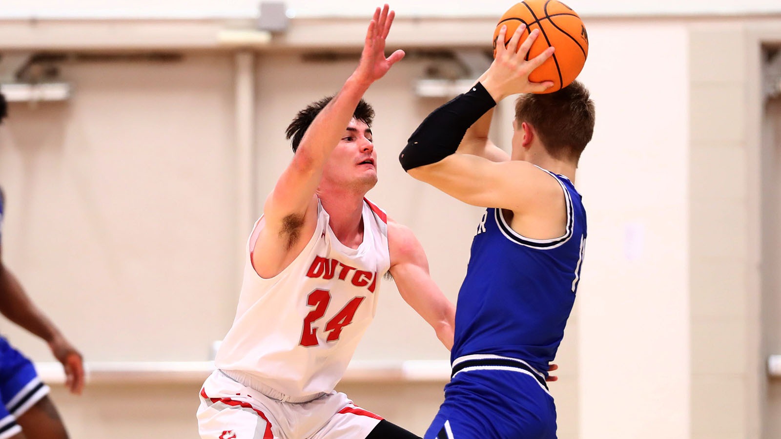 First-place Central men's basketball team subdues Luther - Central ...