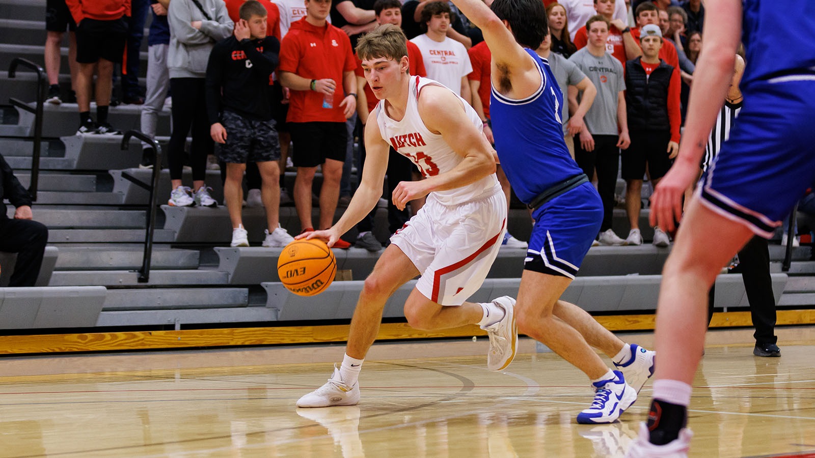 Kole Tupa - Men's Basketball - Central College Athletics
