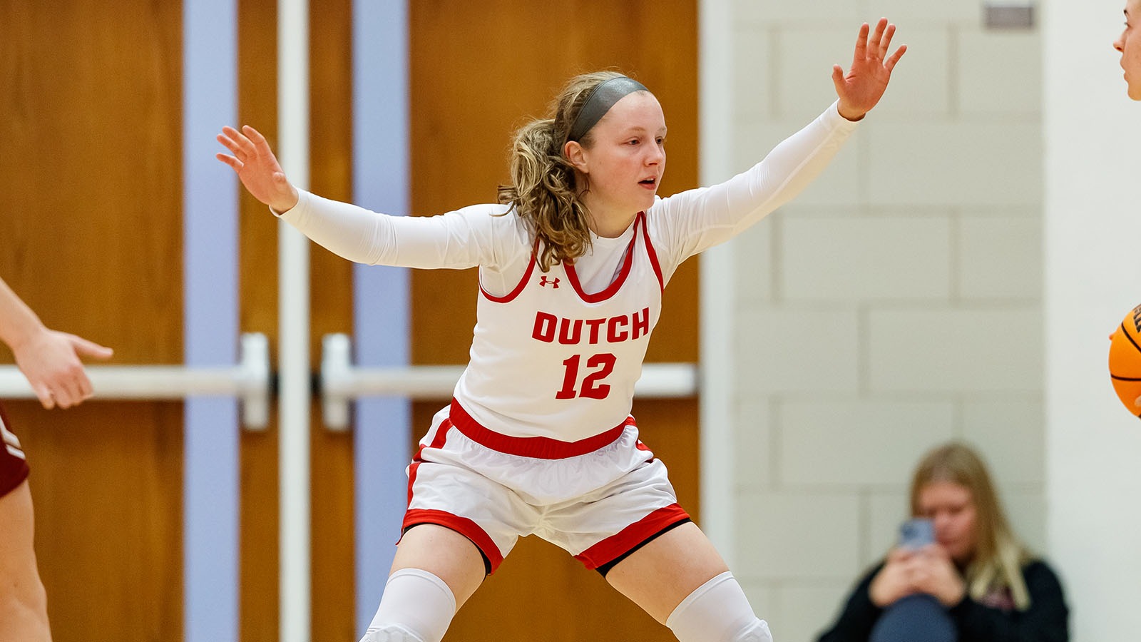 Danae Greig - Women's Basketball - Central College Athletics