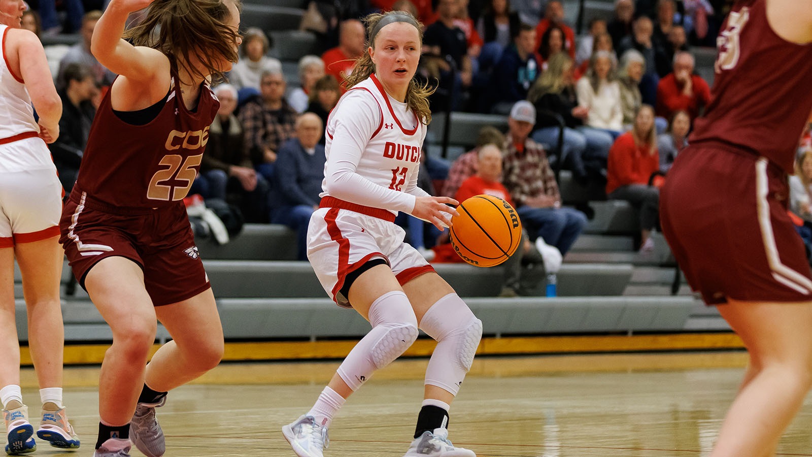 Danae Greig - Women's Basketball - Central College Athletics