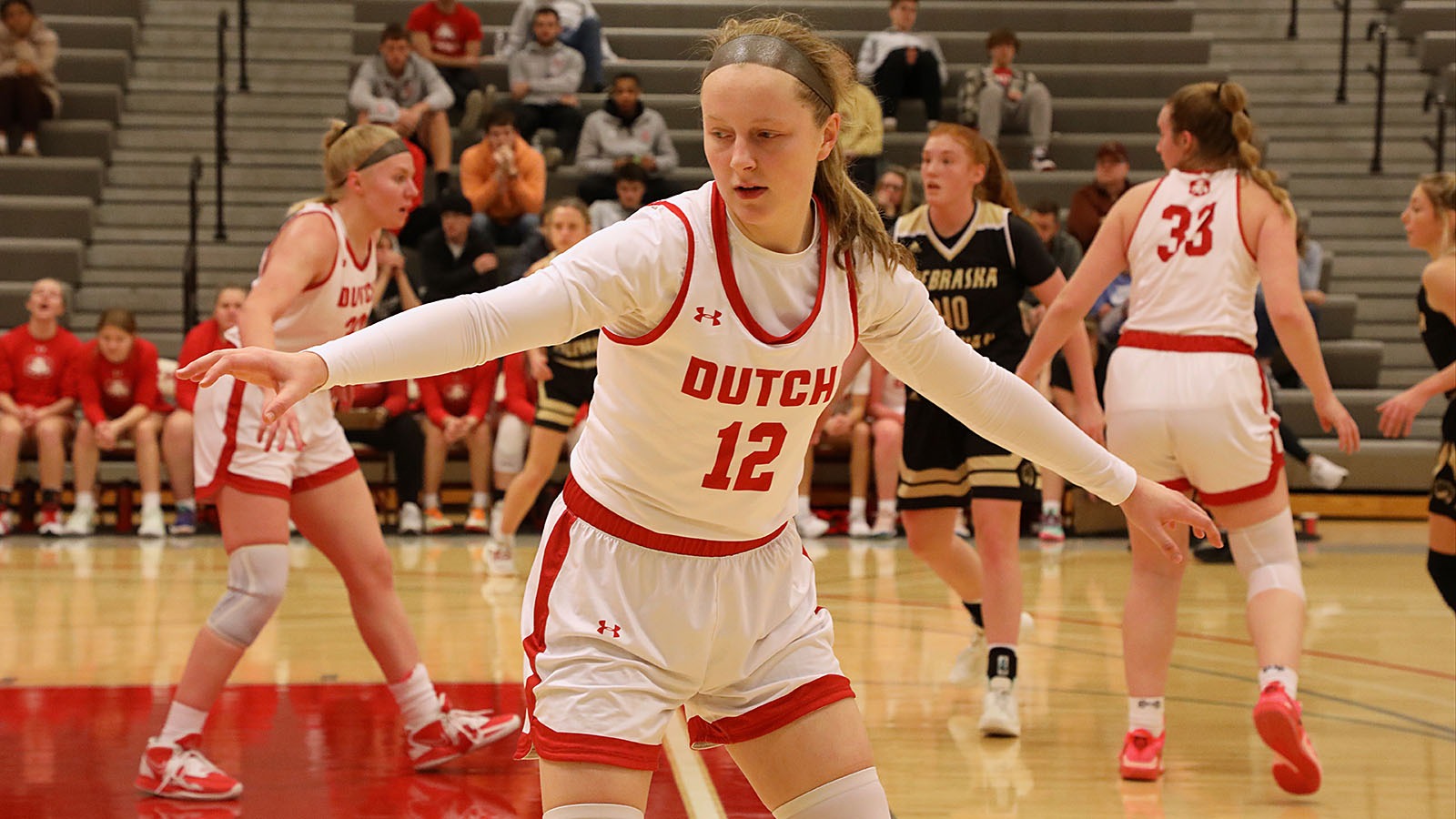 Danae Greig - Women's Basketball - Central College Athletics