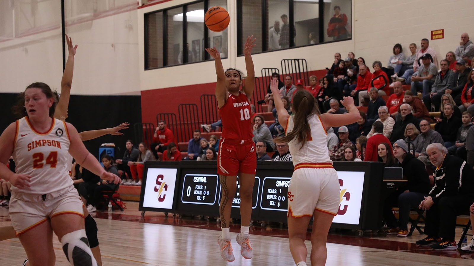 Alayna Akiona - Women's Basketball - Central College Athletics