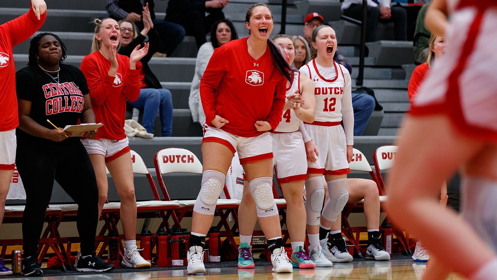 Kaylee Weber - Women's Basketball - Central College Athletics