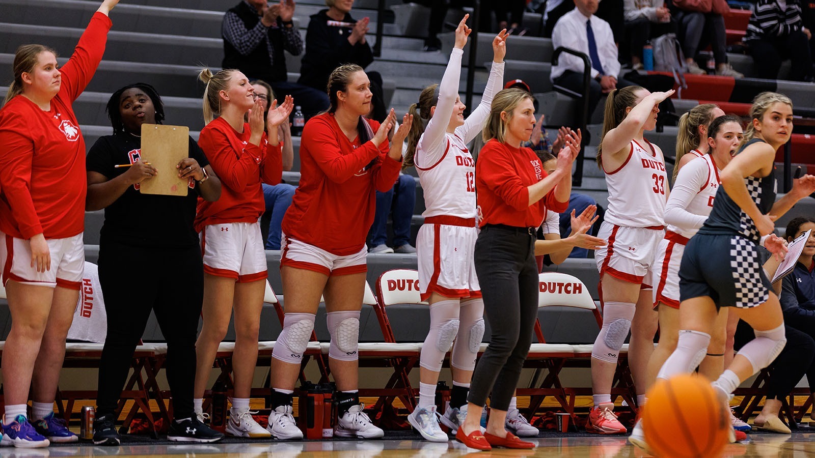 Kaylee Weber - Women's Basketball - Central College Athletics
