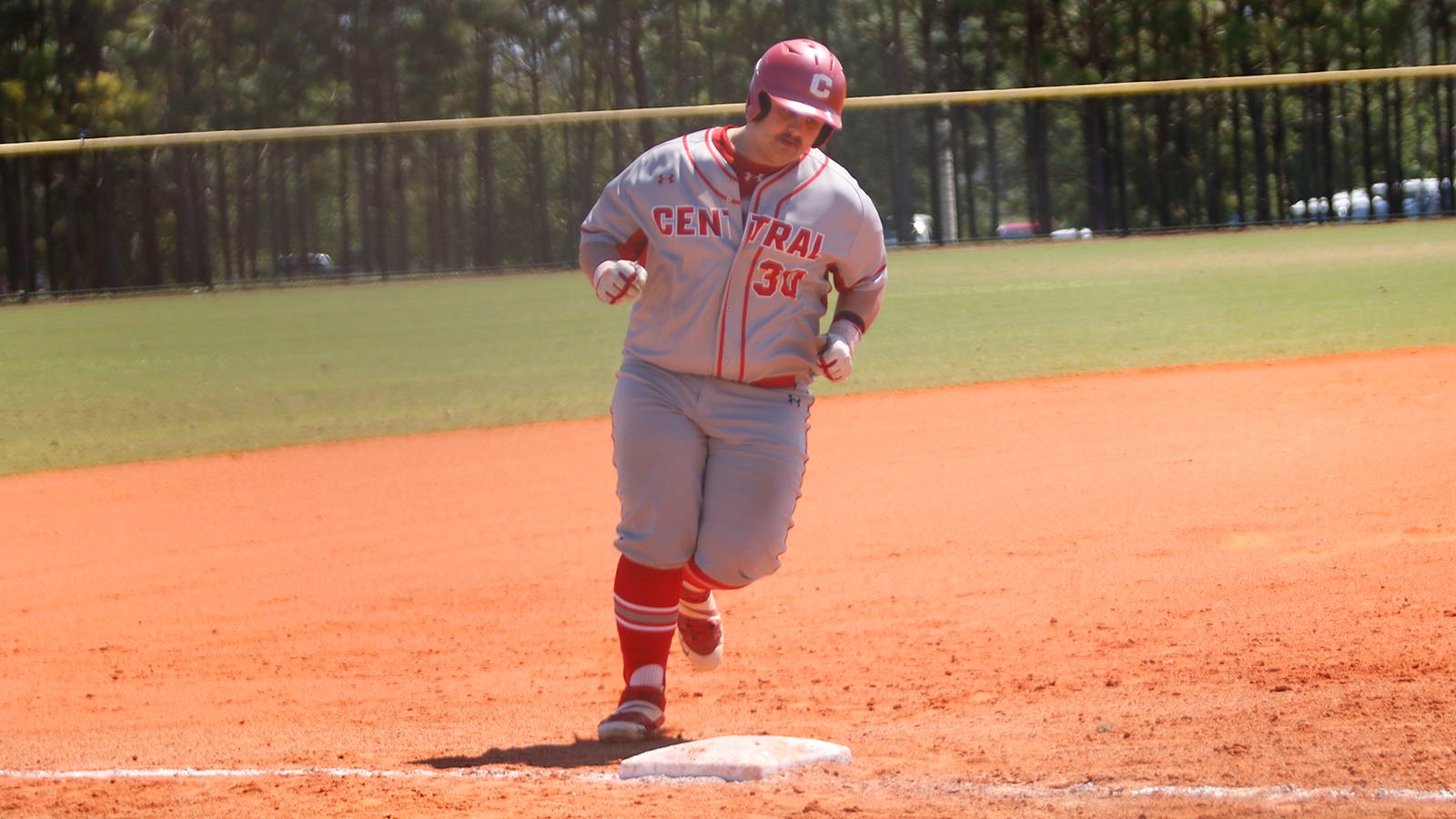 Garrett Finley - Baseball - Central College Athletics
