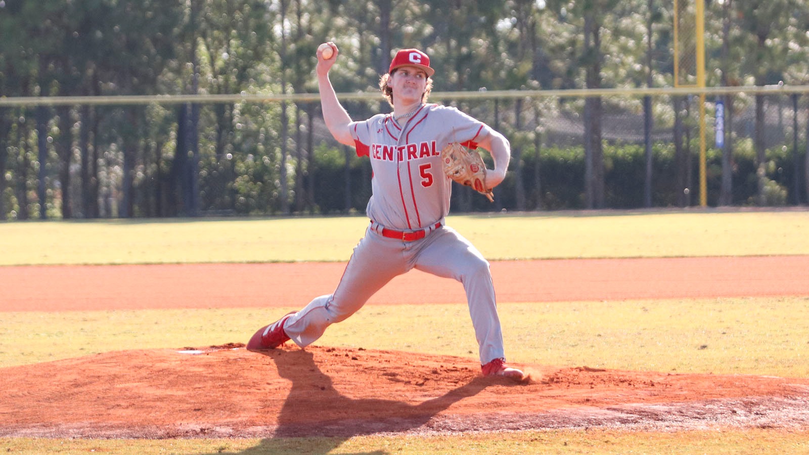 Dreyer pitches Dutch to baseball win against Crown - Central College ...