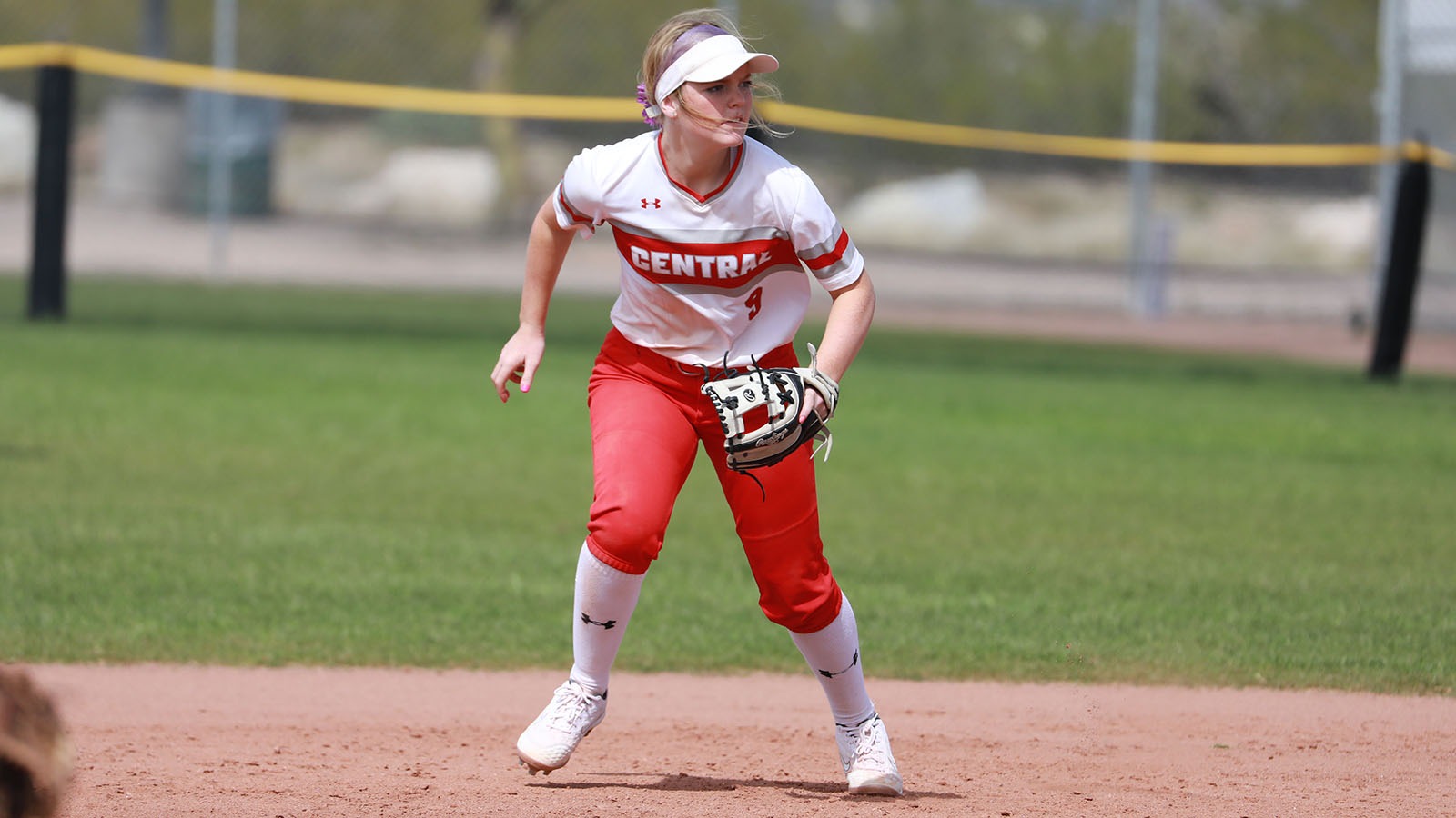 Dutch softball hurlers dealing in the desert - Central College Athletics